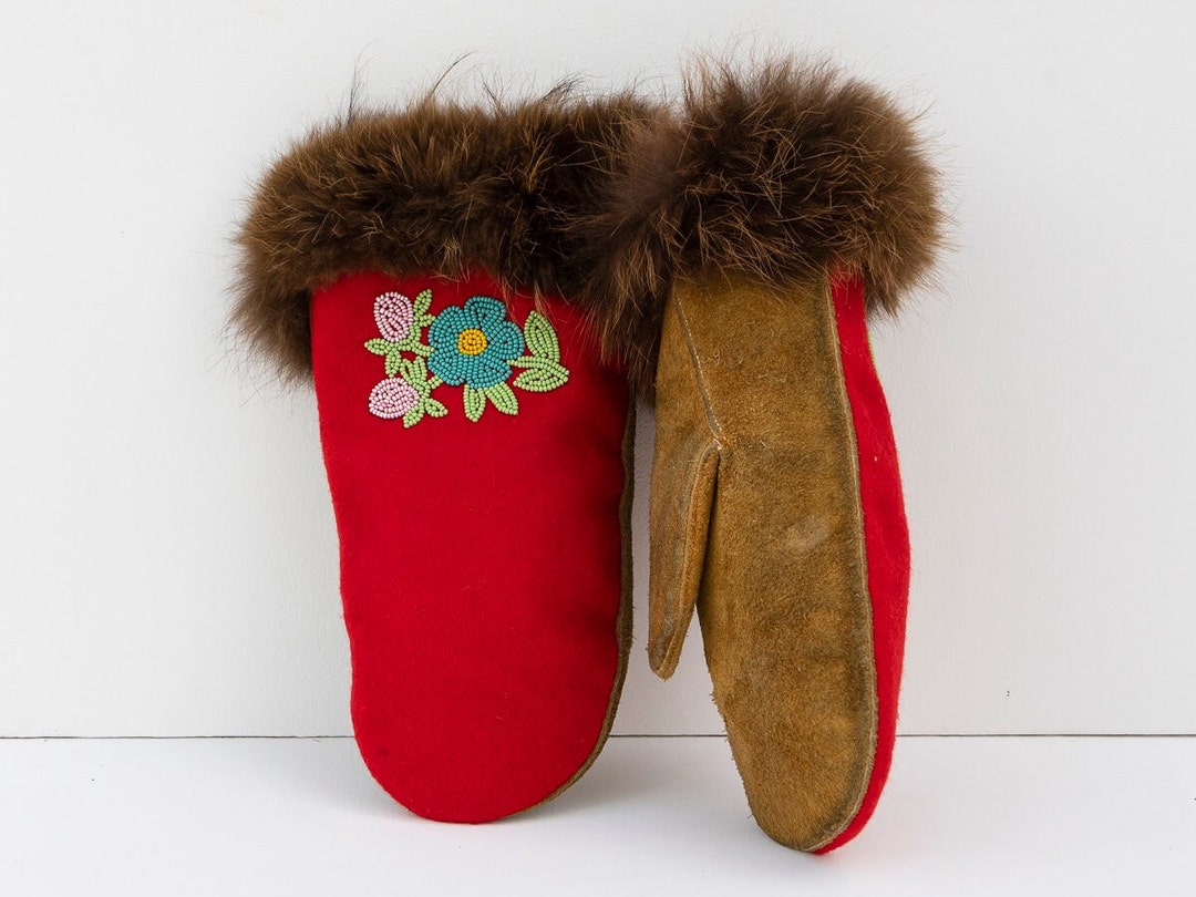 Vintage Ojibwe Beaded Felt and Moose Skin Gauntlet Mittens 1950s ...