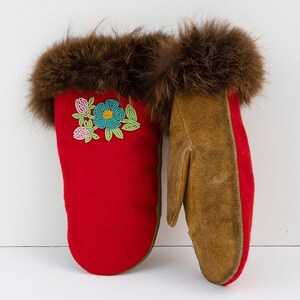 Vintage Ojibwe Beaded Felt and Moose Skin Gauntlet Mittens 1950s ...