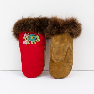 Vintage Ojibwe Beaded Felt and Moose Skin Gauntlet Mittens 1950s ...