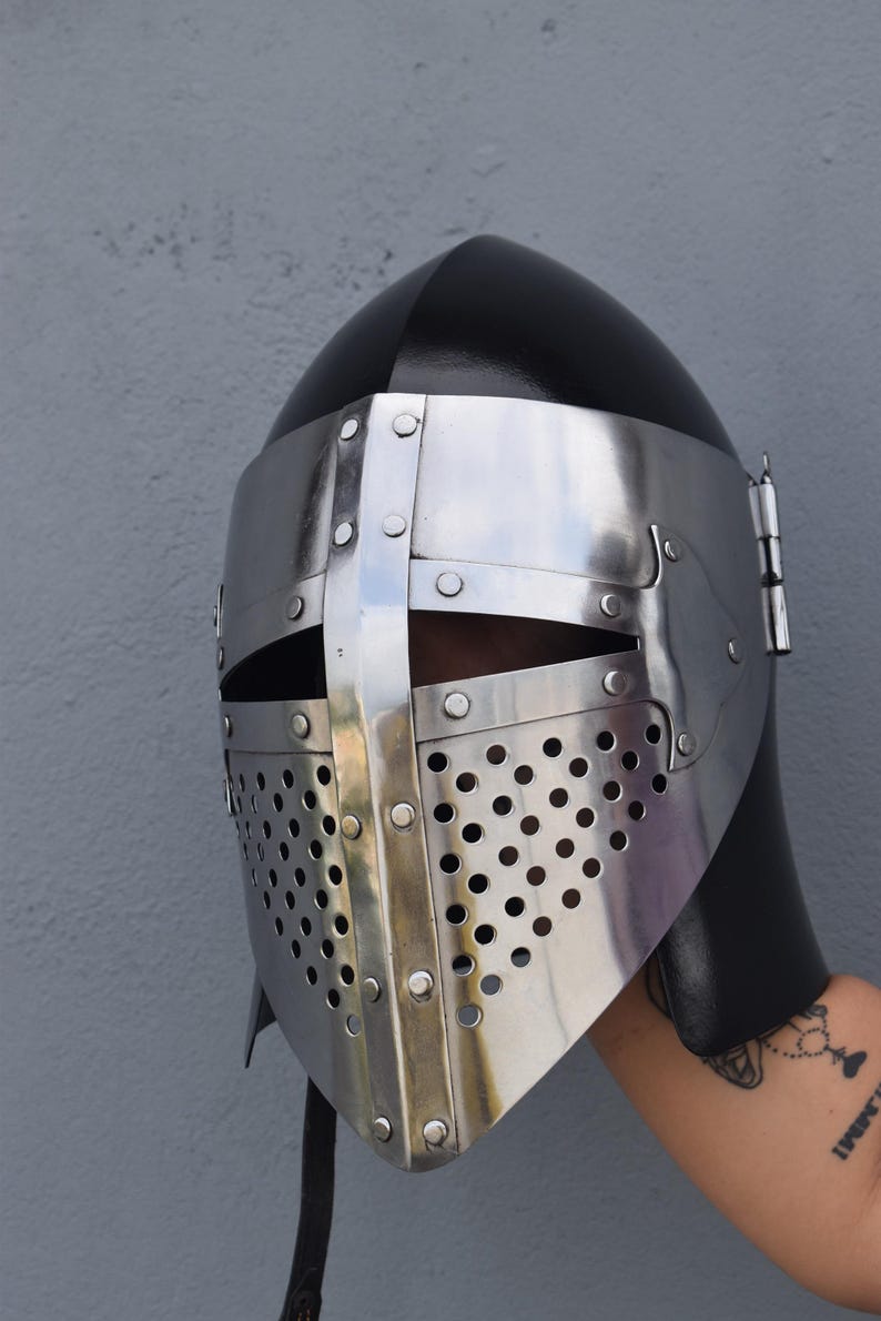 Medieval Crusader Helmet – Black Finish Steel Replica for Cosplay ...