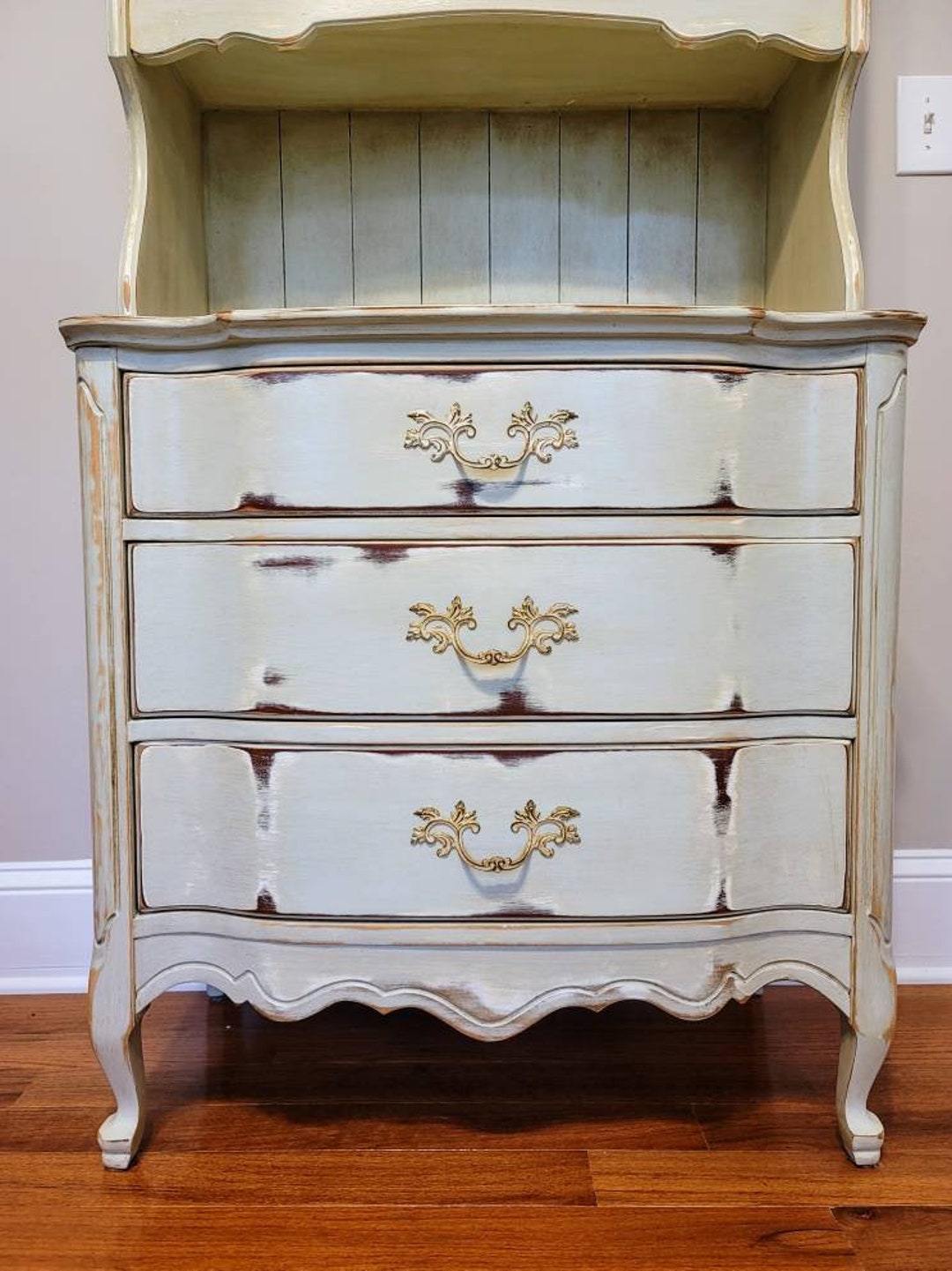 French Provincial Dresser With Hutch - Etsy