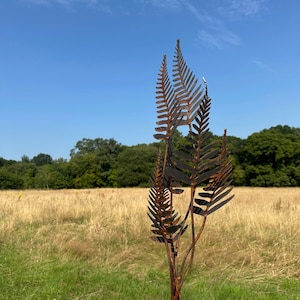 Fern Sculpture With Fern Leaves - Garden Sculpture Rustic Rusty Garden ...