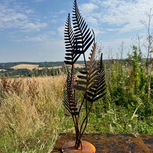 Fern Sculpture With Fern Leaves - Garden Sculpture Rustic Rusty Garden ...