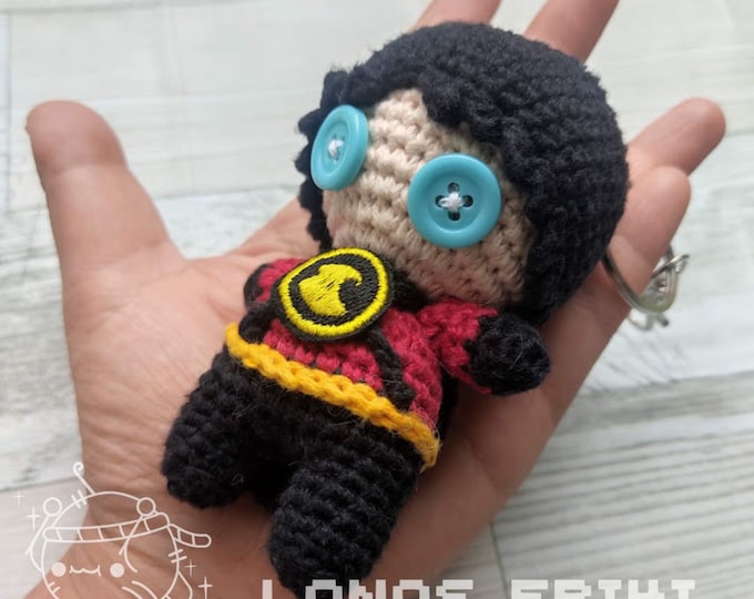 Tim Drake / Keychain / Batfamily / Amigurumi - Etsy