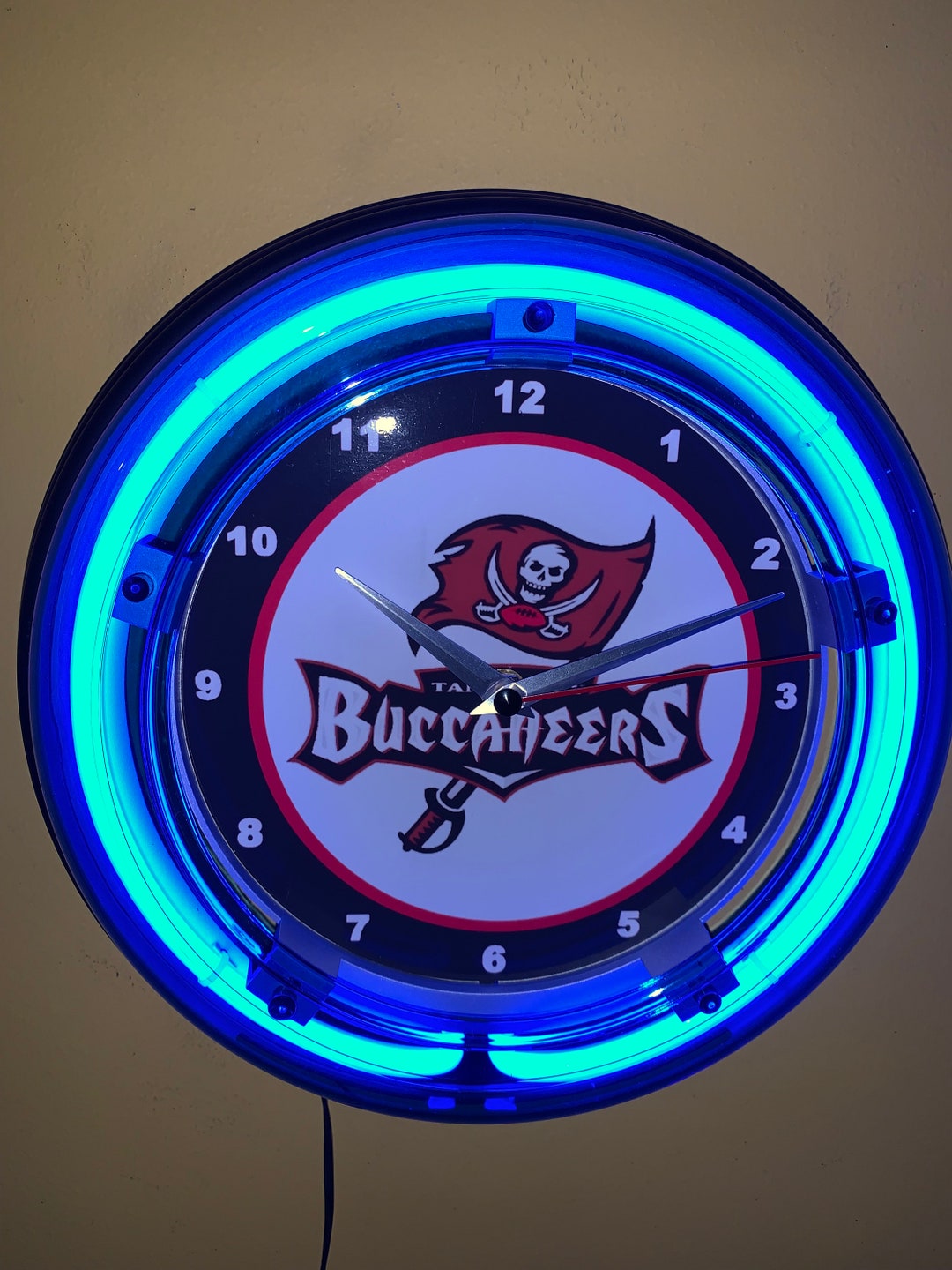 Tampa Bay Bucs Buccaneers Football Bar Neon Wall Clock Man Cave Sign - Etsy