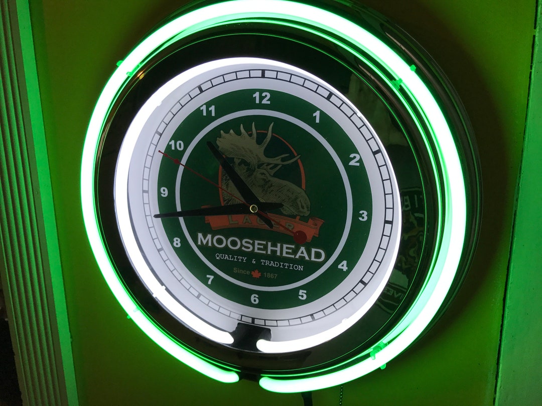 Moosehead Canada Beer Bar GREEN Neon Wall Clock Advertising Man Cave ...
