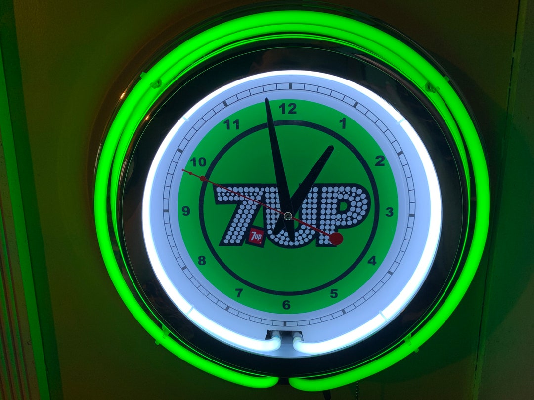 7UP 7 UP Ginger Ale Soda Fountain Diner Bar GREEN Neon Wall Clock ...
