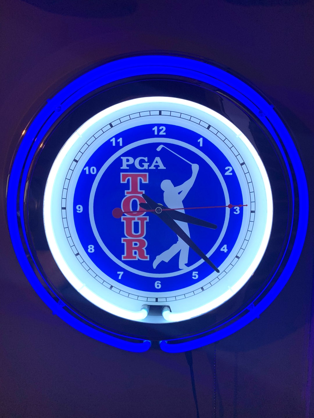 PGA Tour Golfer Golf Clubhouse Bar BLUE Neon Wall Clock Advertising Man ...
