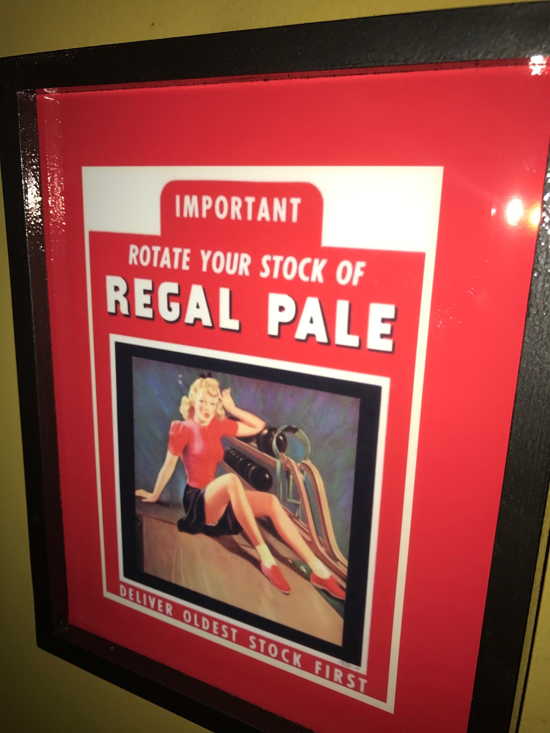 Regal Pale Bowling Pin Up Girl Beer Bar Man Cave Retro Lighted Advertising Sign Etsy