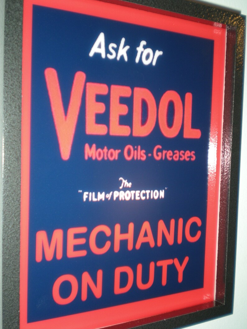 Veedol Oil Gas Service Station Garage Mechanic on Duty Man Cave Lighted ...