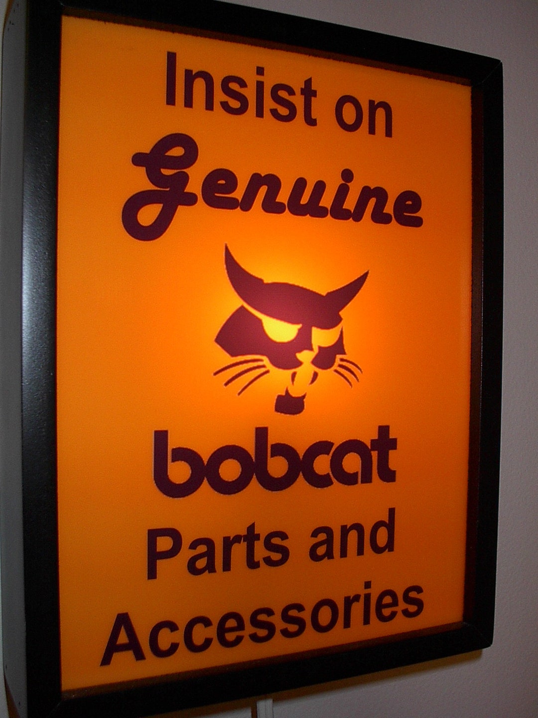 Bobcat Skid Steer Genparts Service Farm Tractor Farmer Barn Dealer Man ...