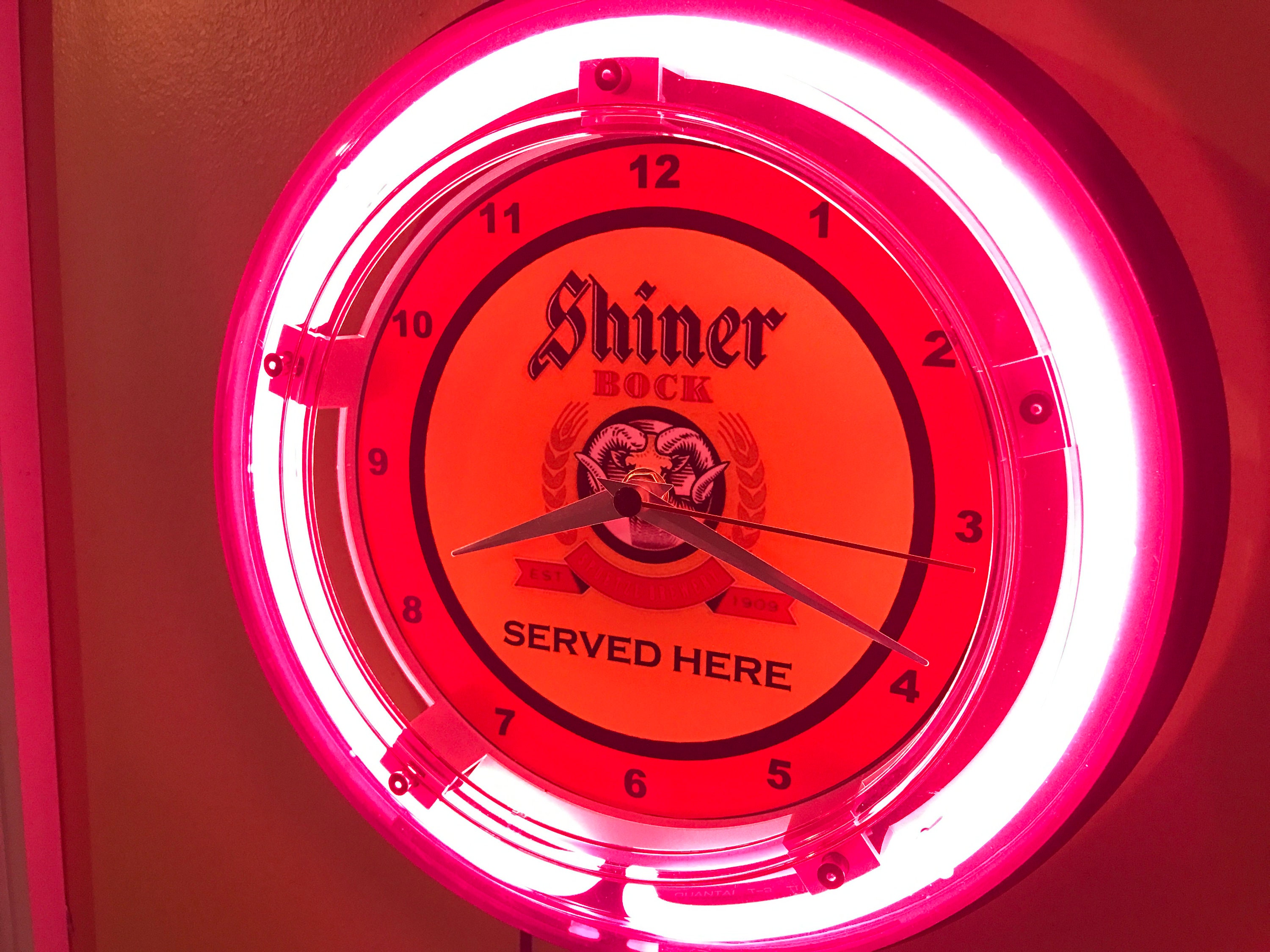 SHINER BOCK TEXAS Beer Bar Neon Man Cave Wall Clock - Etsy