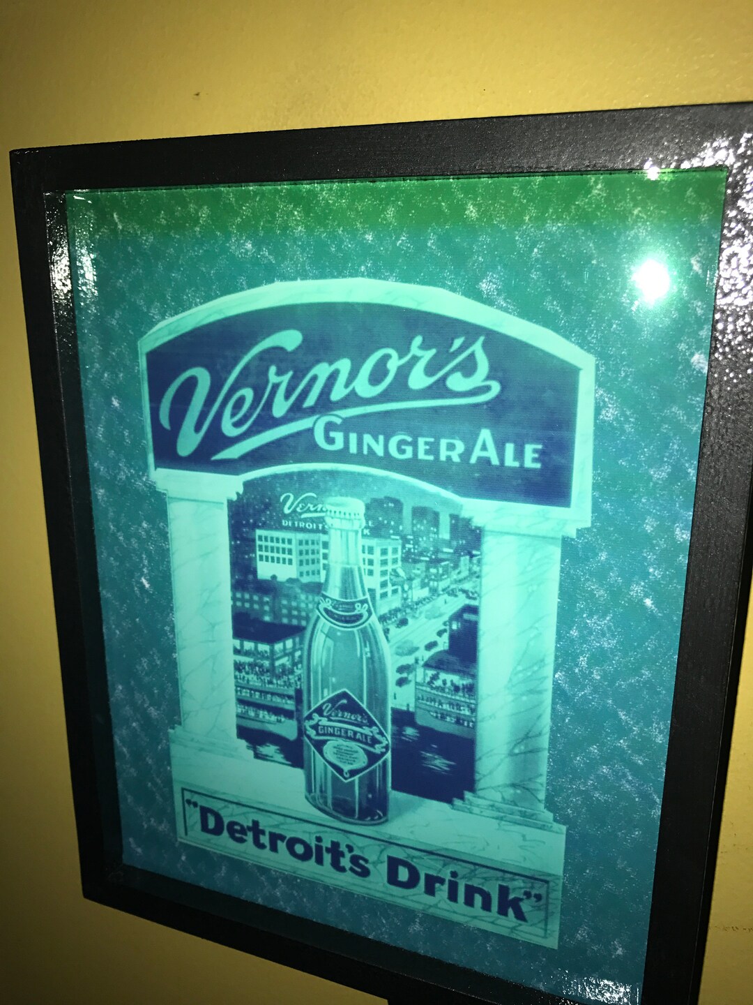 Vernor's Ginger Ale Detroit's Drink Michigan Soda Fountain Diner ...