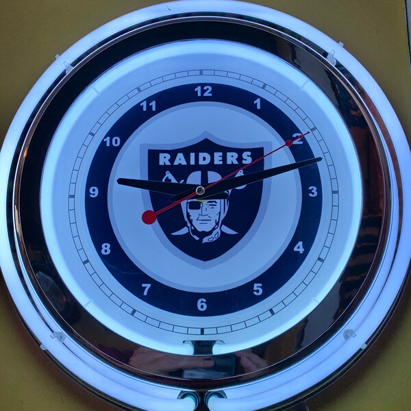 Las Vegas Raiders Wall Clock - Etsy Israel