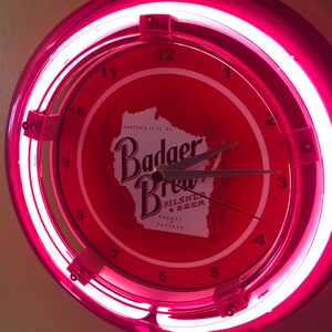BADGER BREW Wisconsin Beer Bar Neon Man Cave Wall Clock Advertising ...