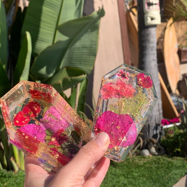 Gold Flake Resin - Etsy