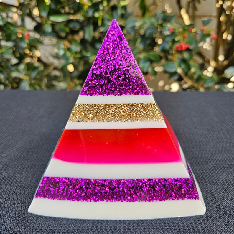 Large Resin Glitter Pyramid - Etsy