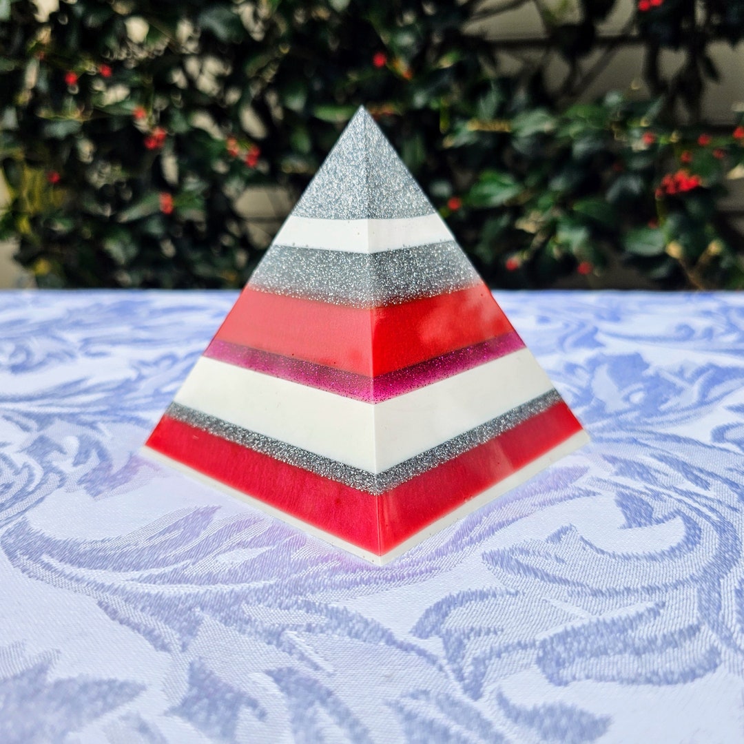 Large Resin Glitter Pyramid - Etsy