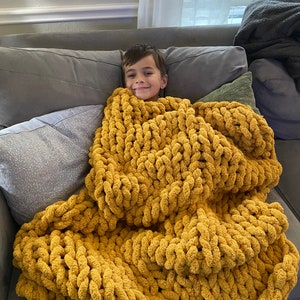 Custom Handmade Chunky Blankets - Etsy