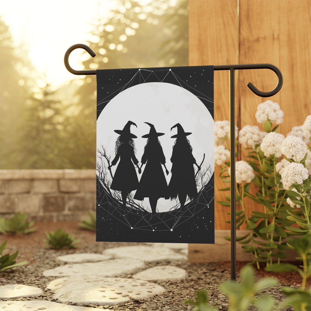 Witches' Coven Full Moon Garden Flag - Etsy