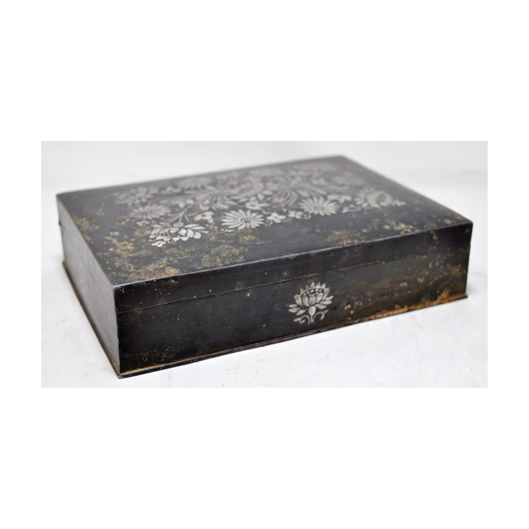 Antique Iron Silver Leaf Bidri Painting Supari Betel Nuts Box Original ...