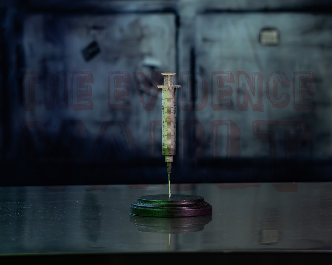 Saw II - Pit of Needles Syringe Replica - Etsy