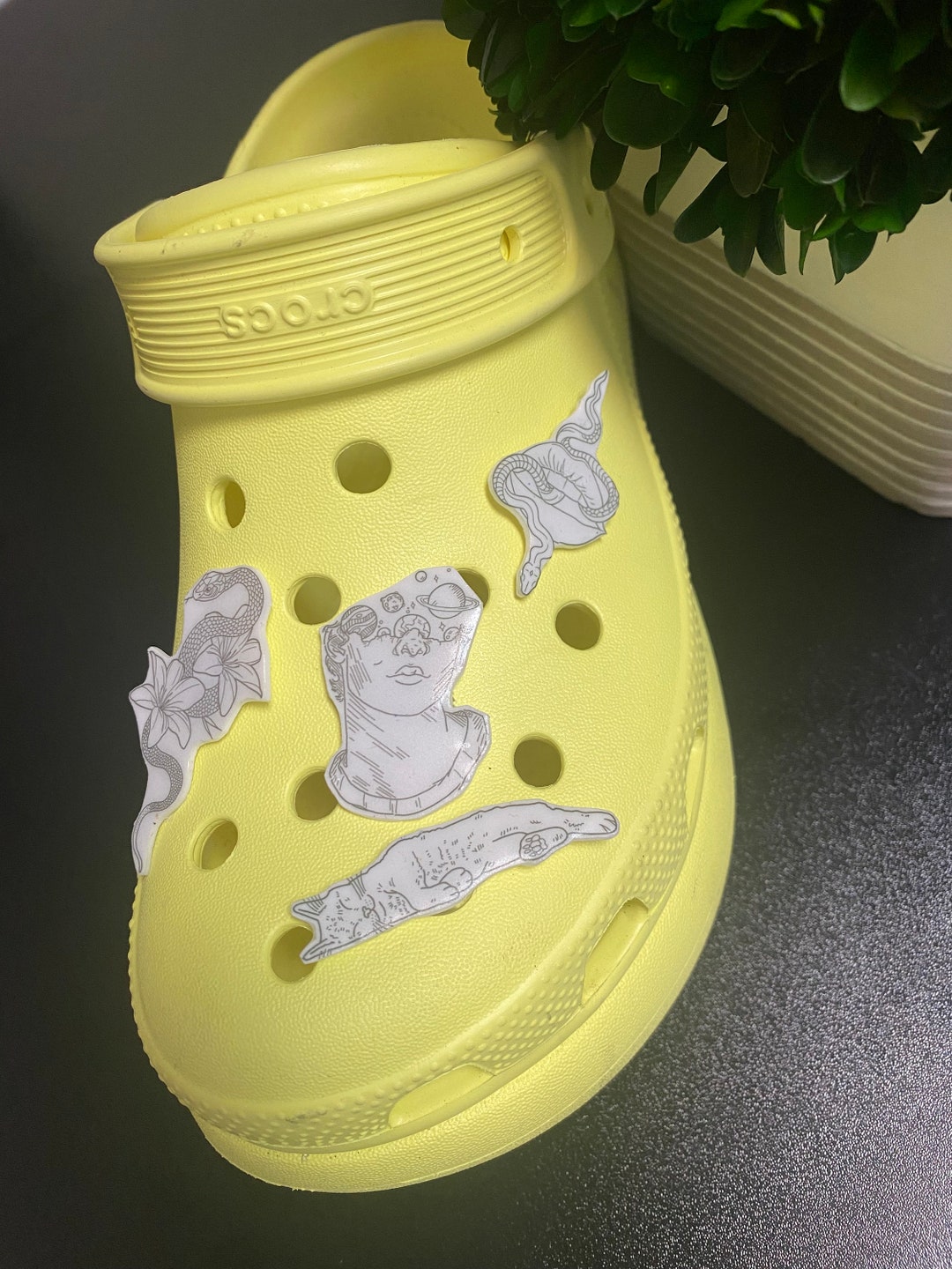 Jibbitz Traditional Tattoo Art Set of 4. Snake Statue Lips - Etsy