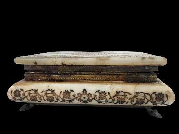Rare Islamic Mughal Handmade Stone Box Inscribed With Quran Verses ...