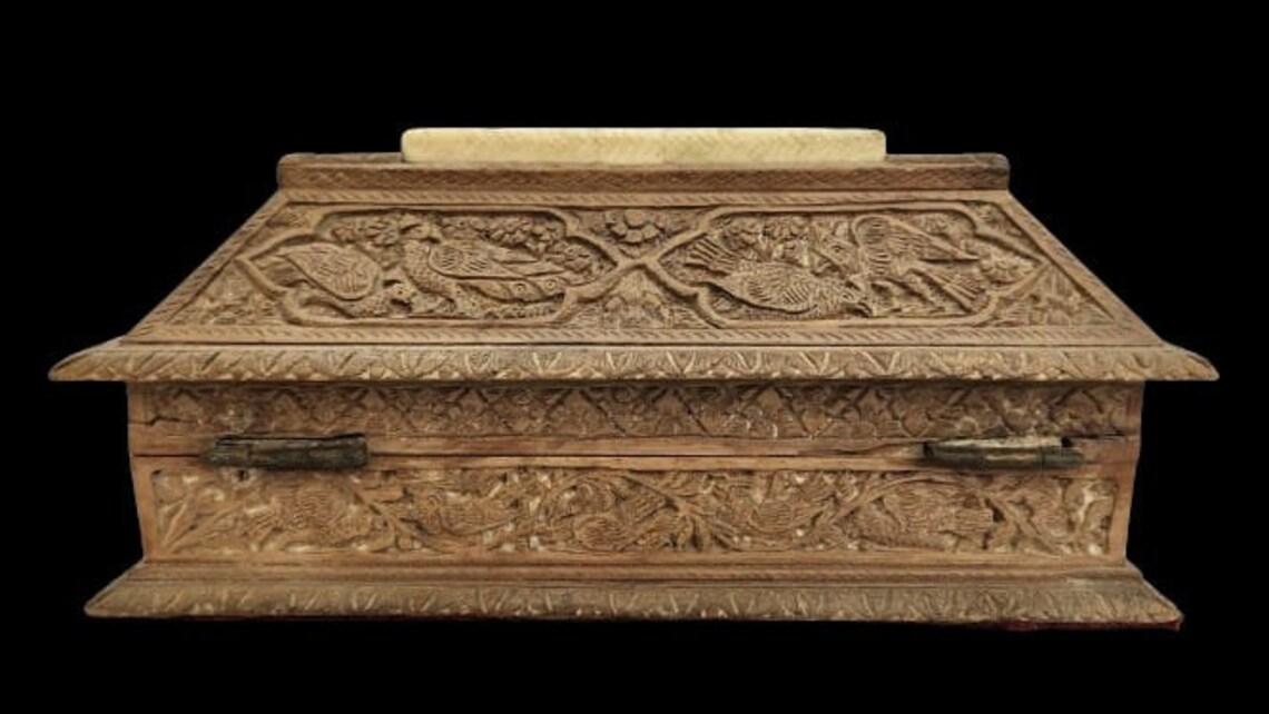 Rare Islamic Mughal Handmade Wooden Box Inscribed With Quran Verses ...