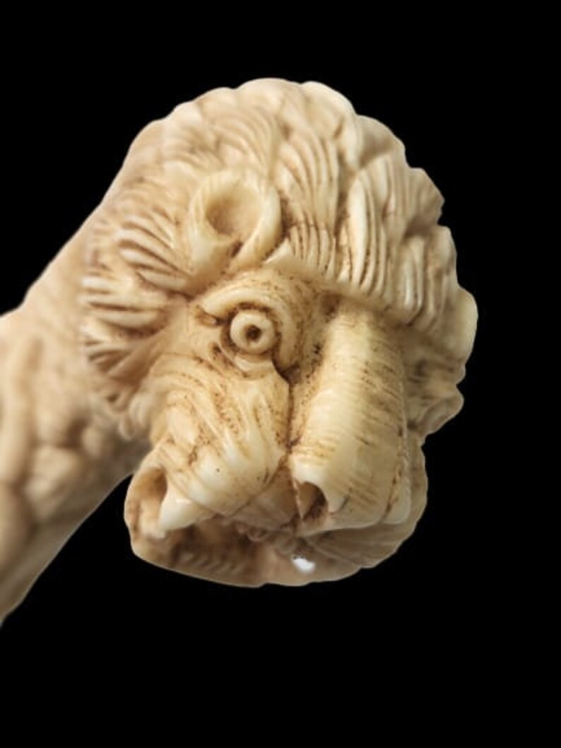 Antique Islamic Mughal Handmade Dagger Handle of Camel Bone Depecting ...