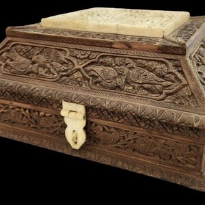 Rare Islamic Mughal Handmade Wooden Box Inscribed With Quran Verses ...