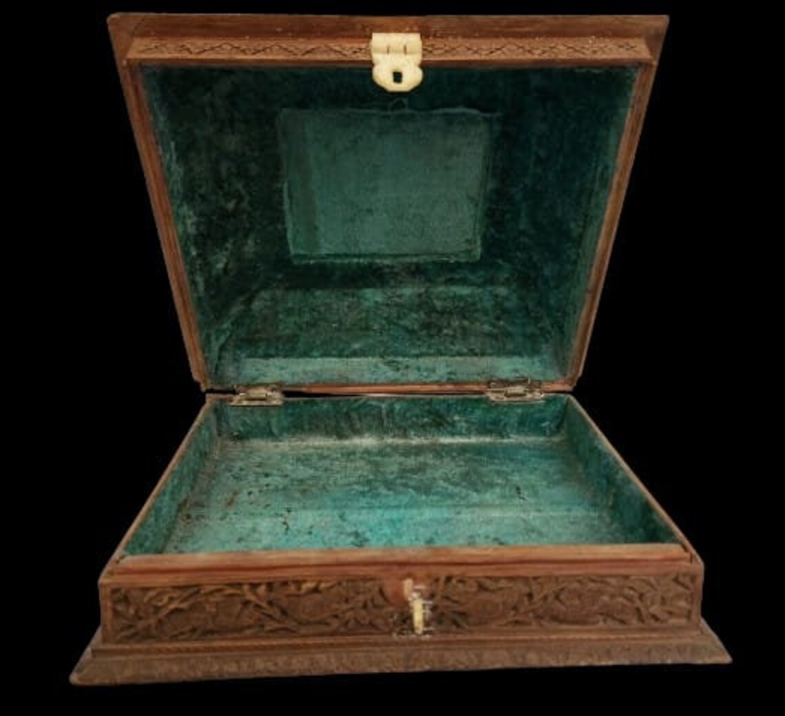 Rare Islamic Mughal Handmade Wooden Box Inscribed With Quran Verses ...