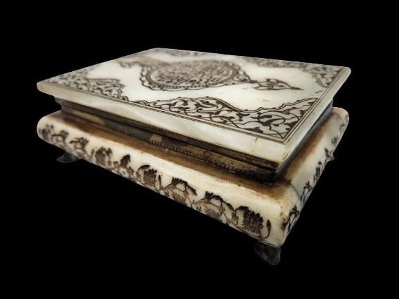 Rare Islamic Mughal Handmade Stone Box Inscribed With Quran Verses ...
