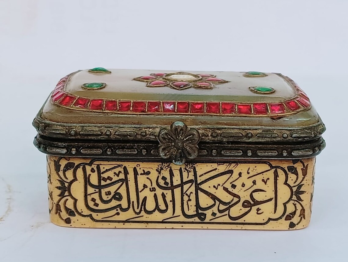 Museum Quality Mughal Handmade Islamic Stone Box Studded With Precious ...
