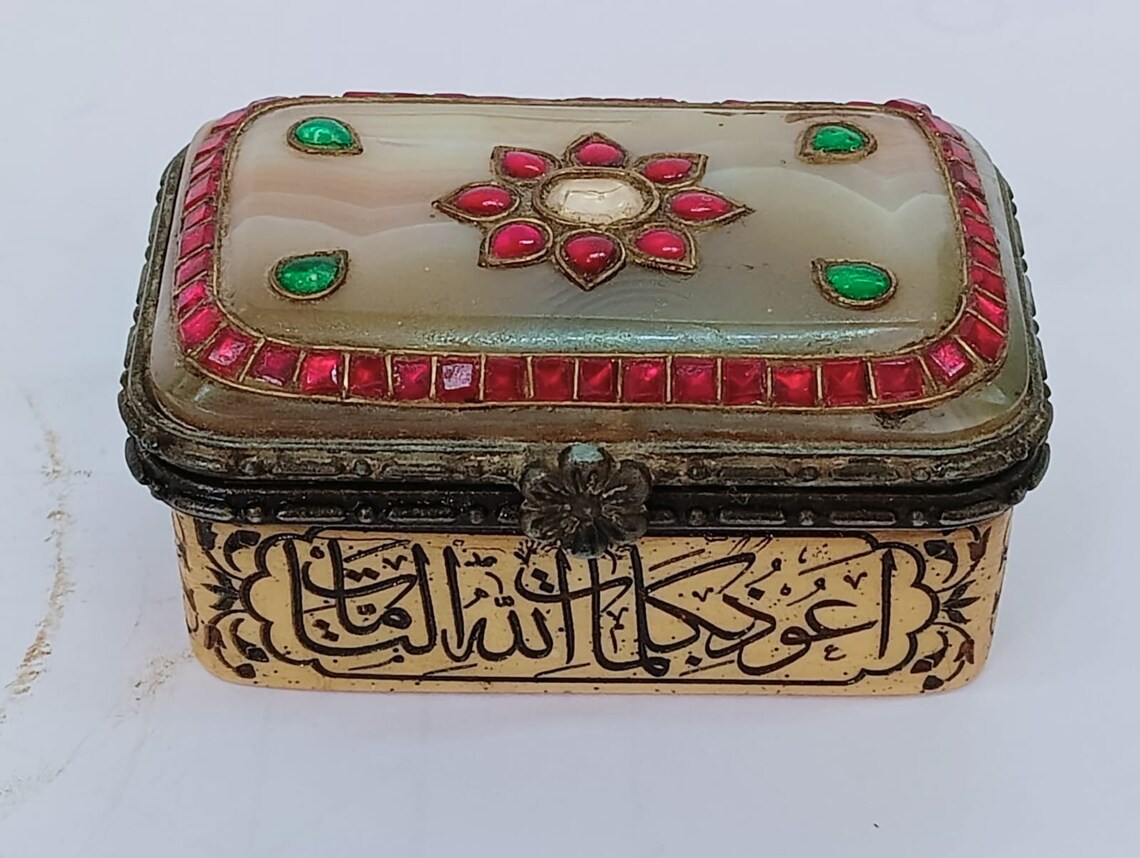 Museum Quality Mughal Handmade Islamic Stone Box Studded With Precious ...