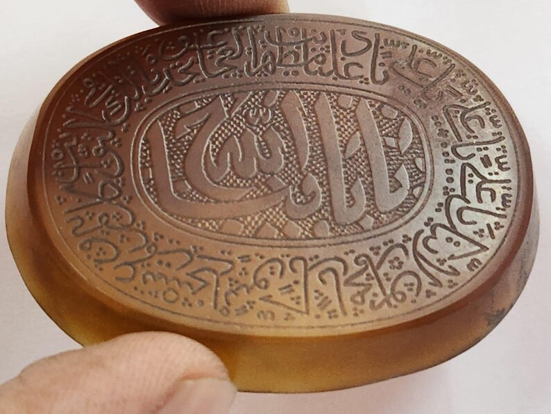 Rare Islamic Mughal Hand Engraved Agate Stone Pendant Inscribed Quran ...