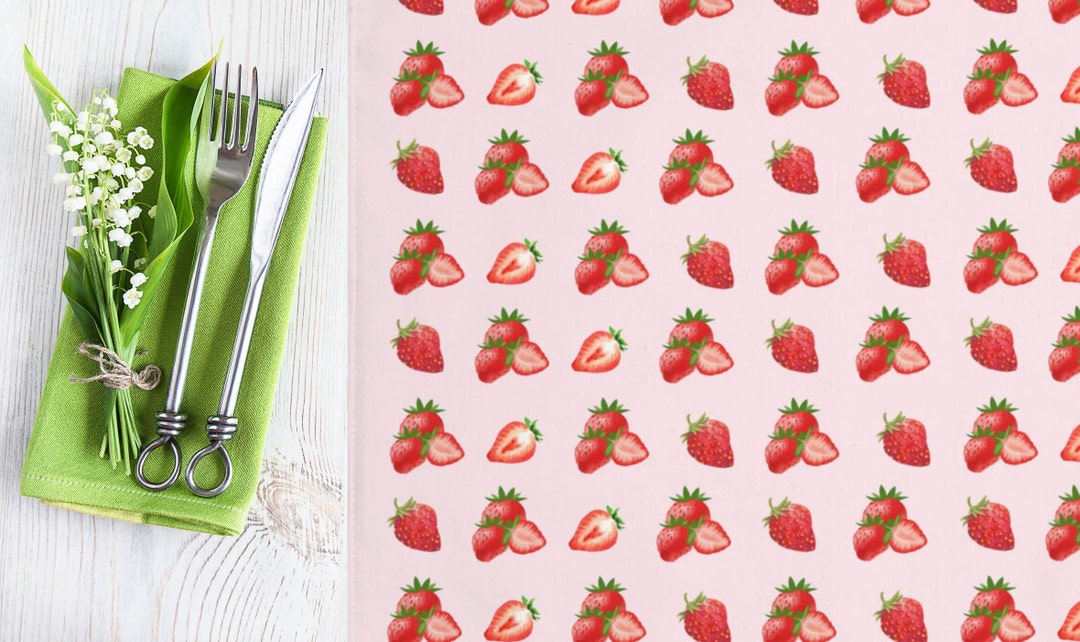 Strawberry Patch Placemat (1) Strawberries Placemat Strawberry Kitchen ...