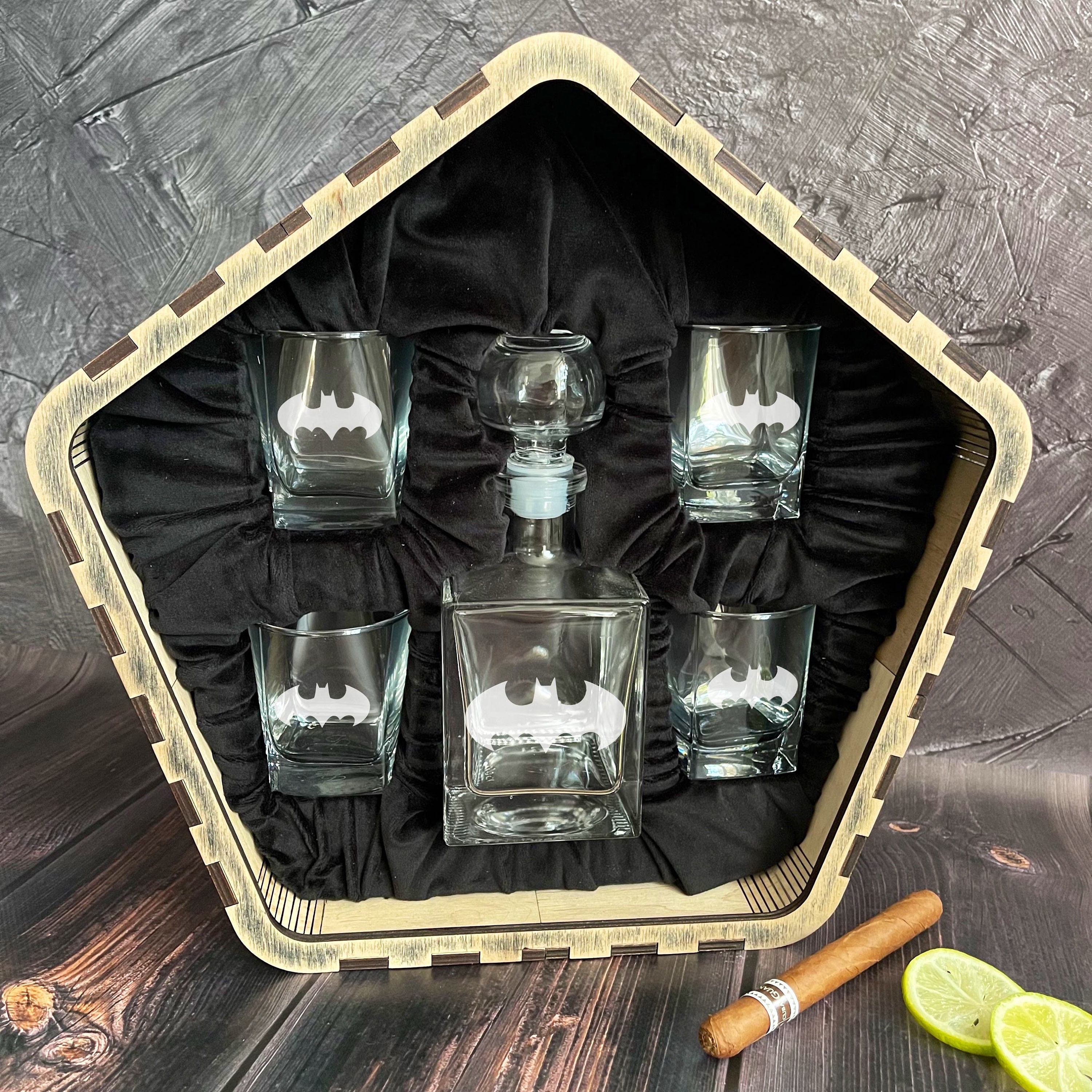 Whiskey Decanter Set Gift Christmas Whiskey Glass Set Superhero Whiskey ...