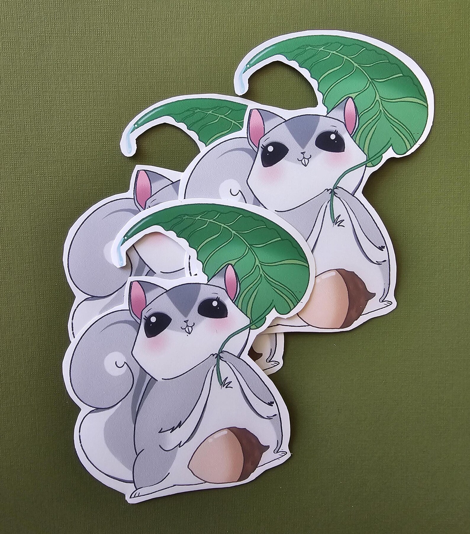Dawntrail Cute Nutkin Flying Squirrel With Leaf Vinyl Sticker Final ...