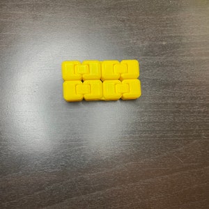 6 Pack Fidget Toy Bundle, Stress and Office Desk Toys, Spinners ...