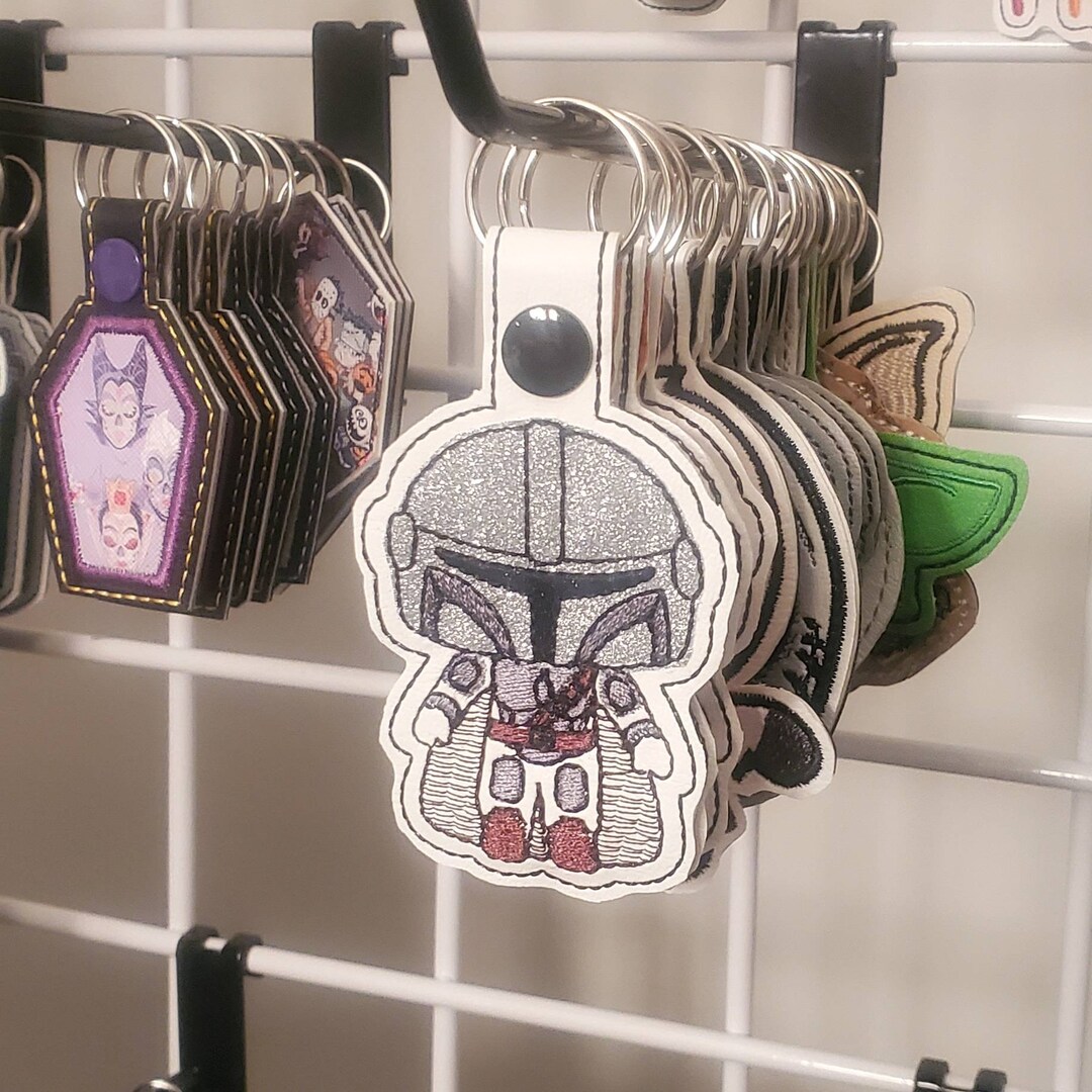 Sci Fi Movie Character Keychain - Etsy