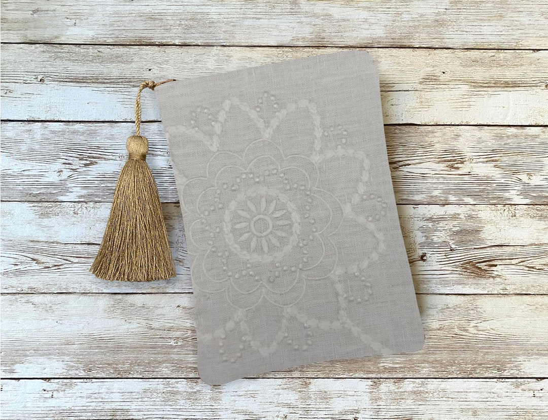 Cream Embroidered Floral Tarot Card Bag With Gold Silk Lining, 5x7 ...