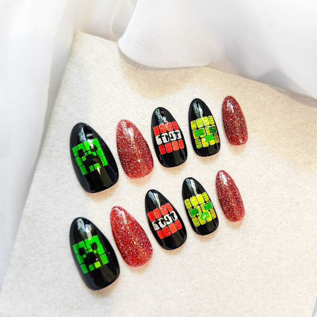 Minecraft Themed Press-on Nails - Etsy