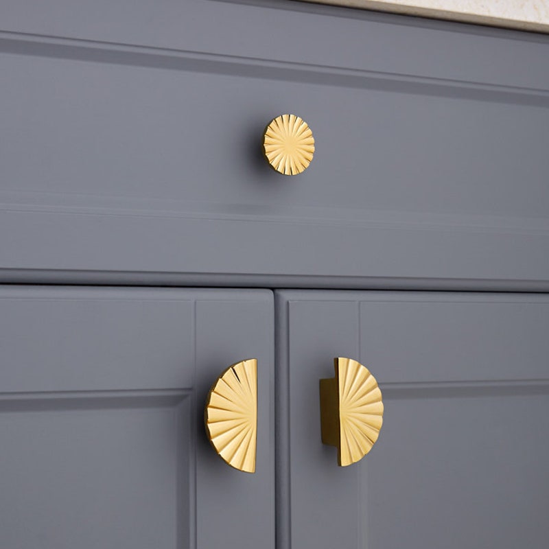 Drawer Pulls and Knobs - Etsy