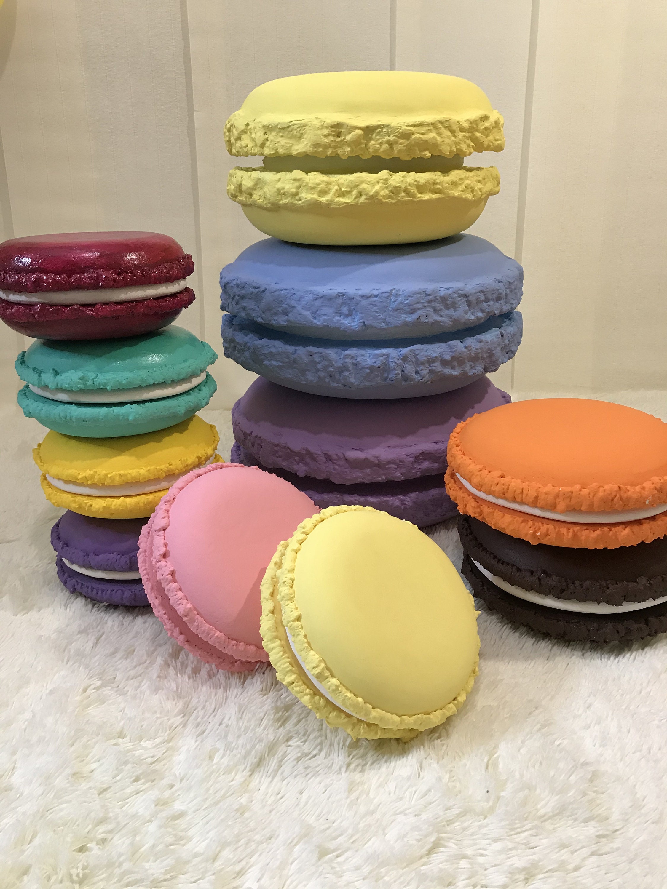 ONE Giant Macaron 20 cm 8 Party Supplies photoshooting | Etsy