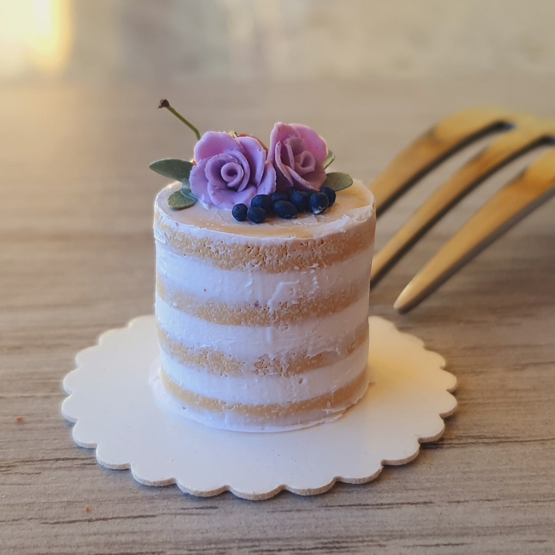 Dollhouse Miniature Cake, 1:12 Scale. Hand Made, Dollhouse Pastry ...