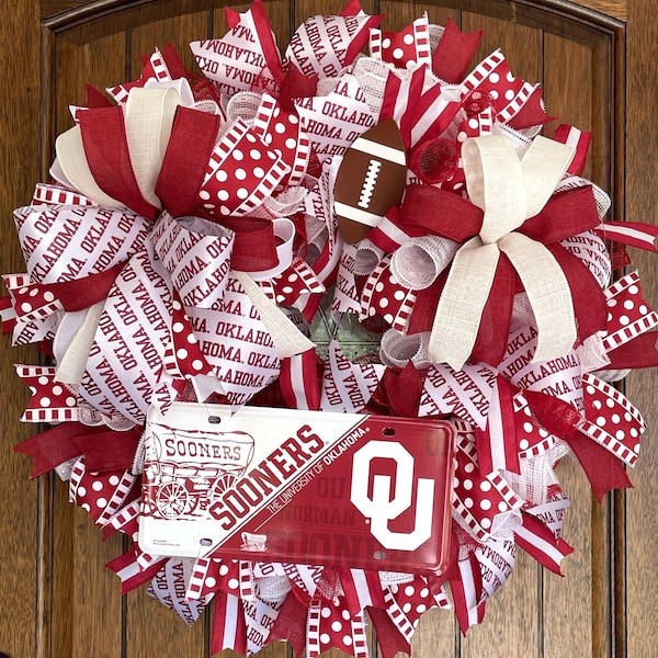 College Wreath - Etsy