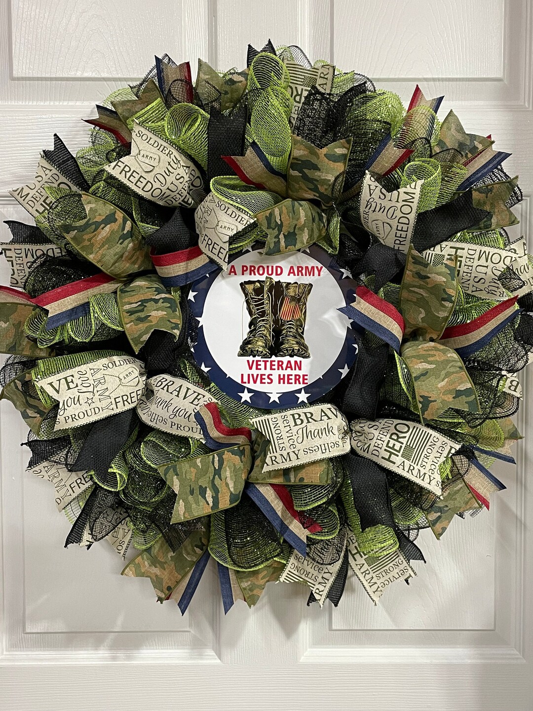 A Proud Army Veteran Lives Here Wreath, Deco Mesh Wreaths for Front ...