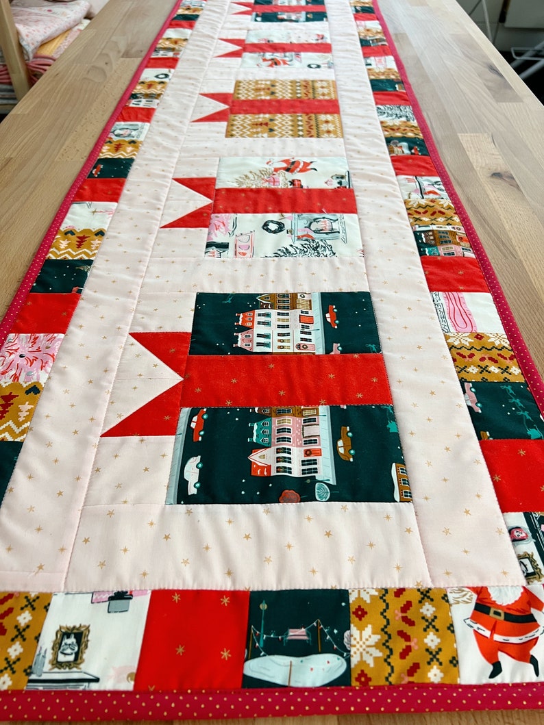 Christmas Present Table Runner and Placemat Pattern - Quilting Pattern ...