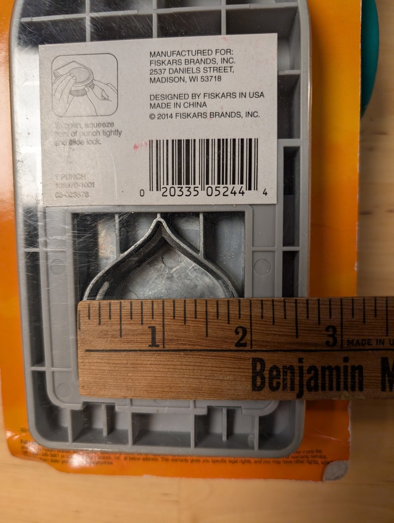 Fiskars Paper Punch: Circle & Heart Die Cut Shapes - Etsy